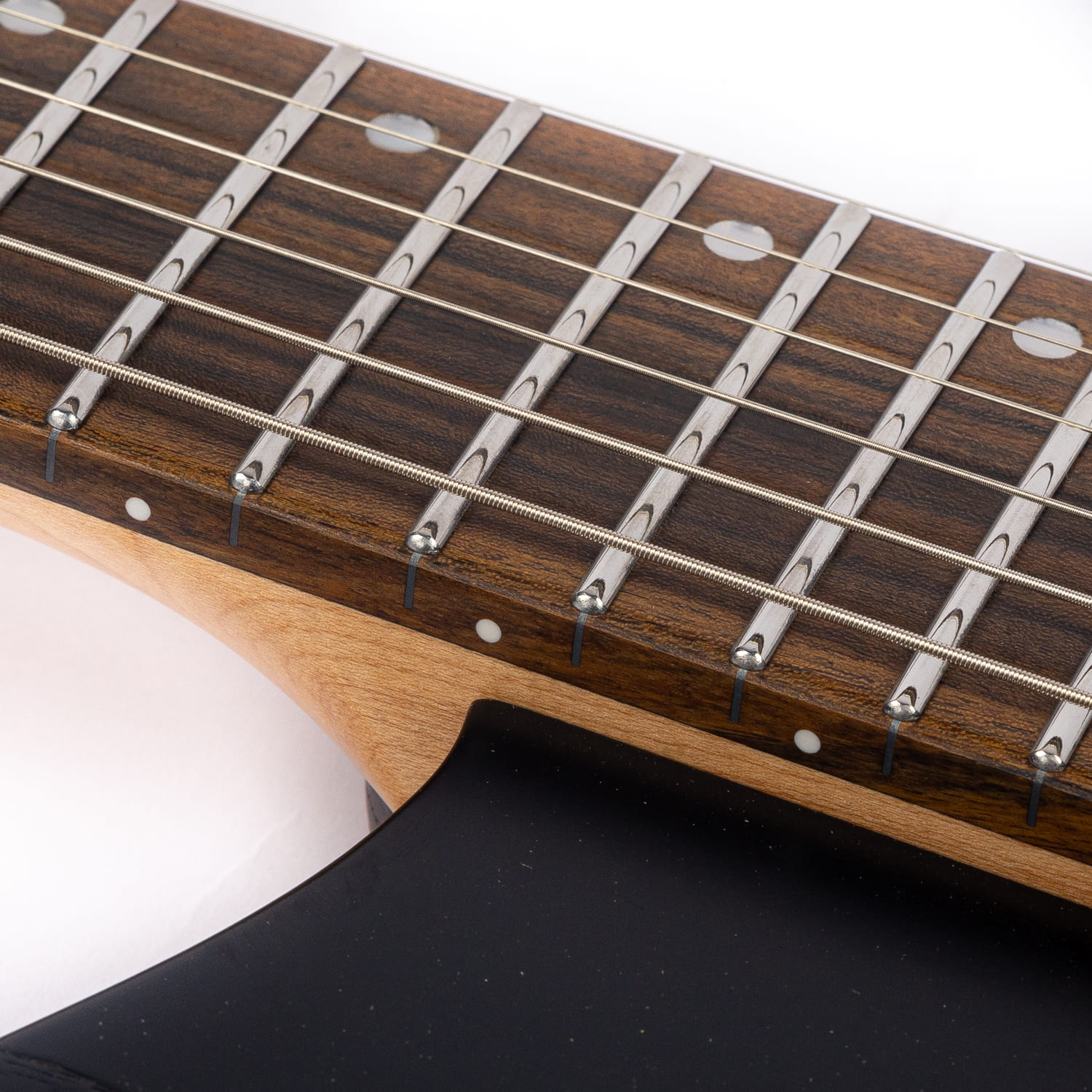 EART GW2 NBK - купить в Музторге недорого: электрогитары, цены